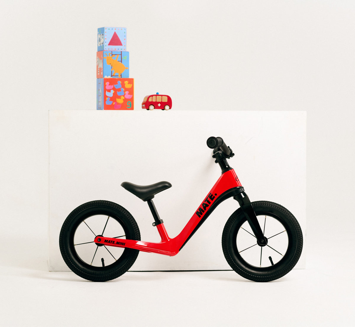 2025年3月7日(金)から特典付き予約販売をスタート｜MATE X EVO & MATE Fusion 2.0 NEW COLORS ...